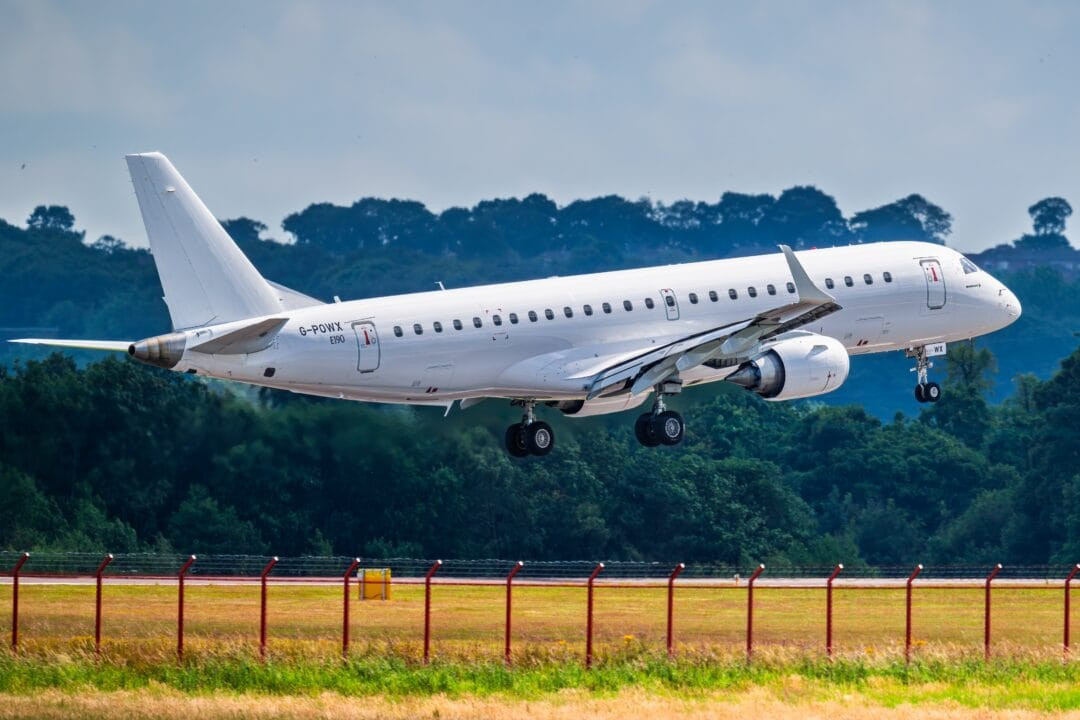 Titan Airways Introduces first Embraer E190LR regional jet - Air Cargo Week