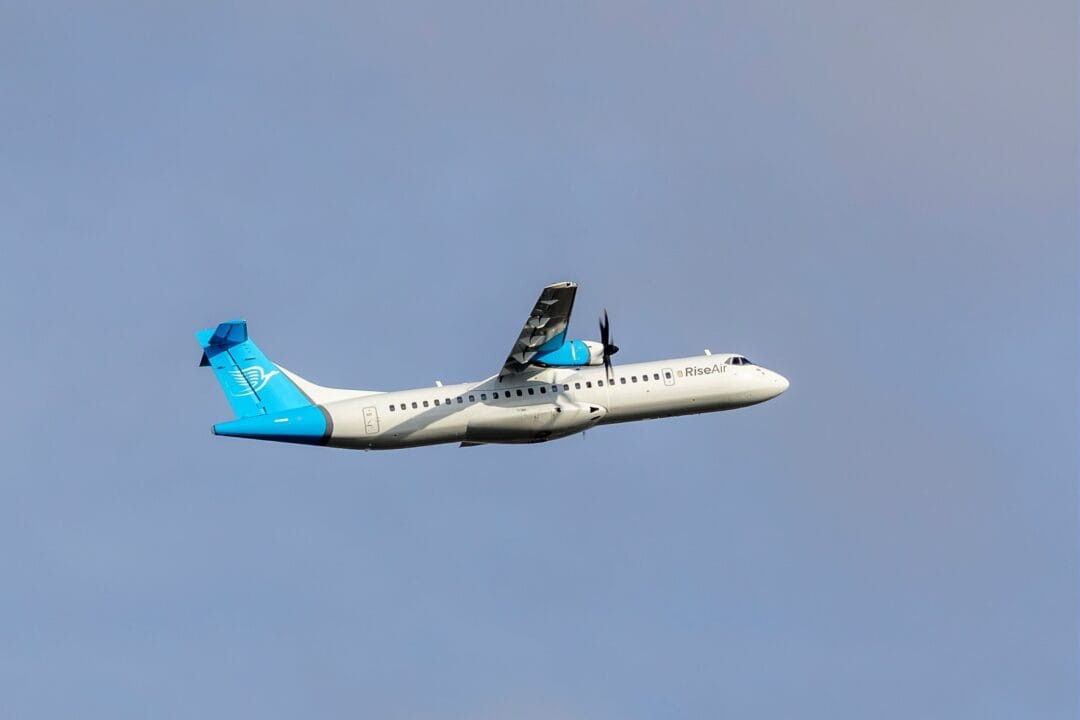 Rise Air takes delivery of Canada’s first ATR 72-600 aircraft - Air ...